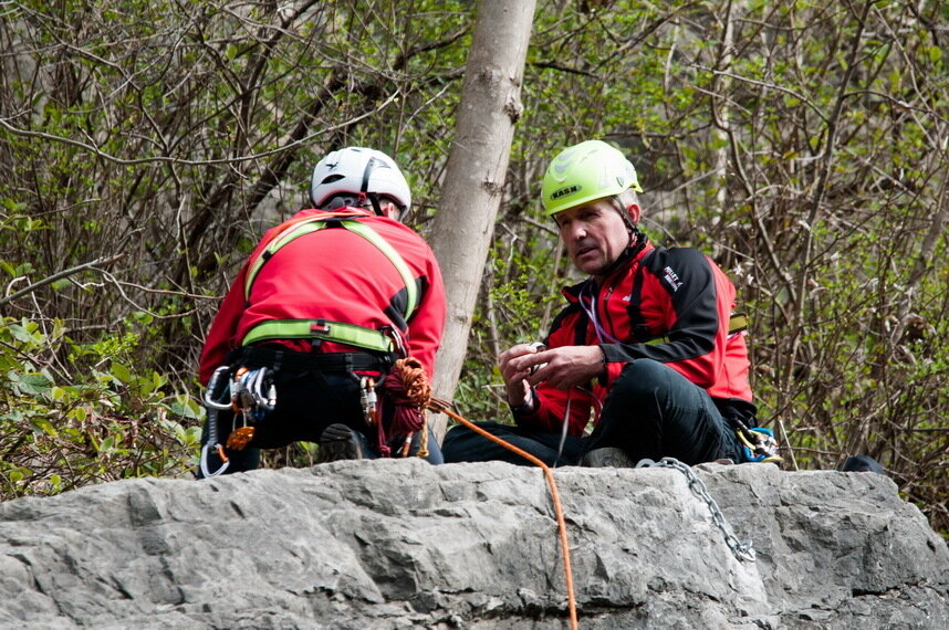 Training of Mountain Rescuers · ICAR – International Commission for ...